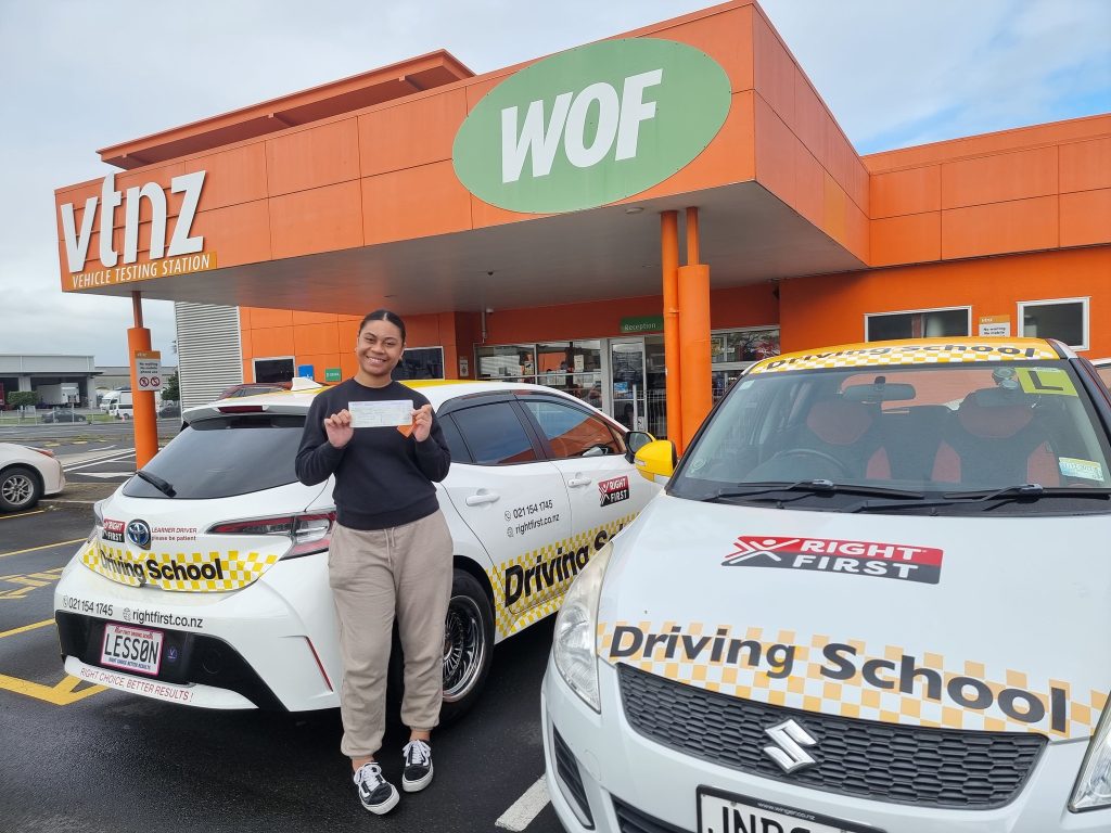 A Comprehensive Guide to Driving School in NZ | Right First